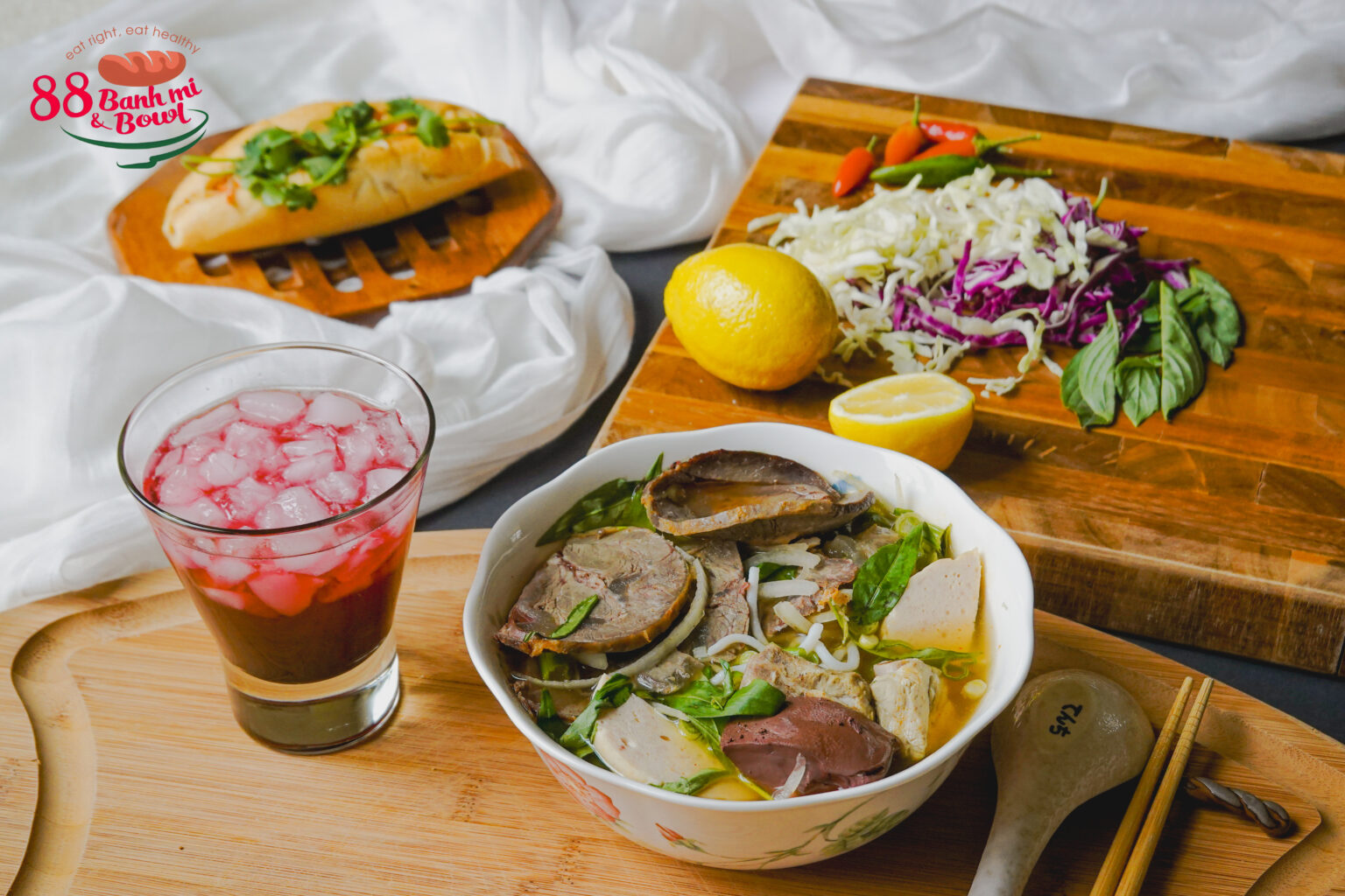 How To Cook Authentic Bún Bò Huế (Vietnamese Spicy Beef Noodle Soup ...